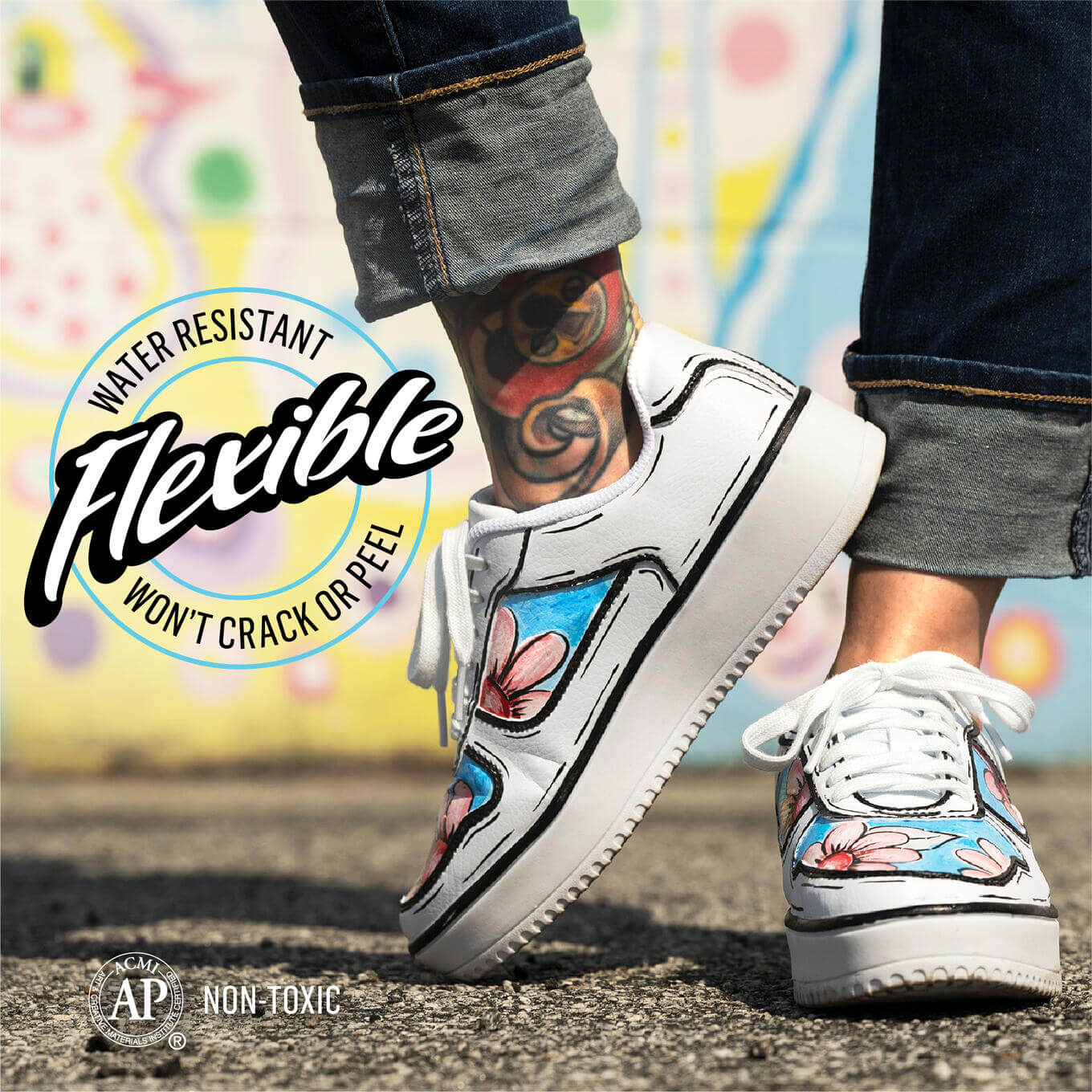 עצבו בעצמכם את הנעליים עם צבע אקרילי Kicks Studio - סופרקיט